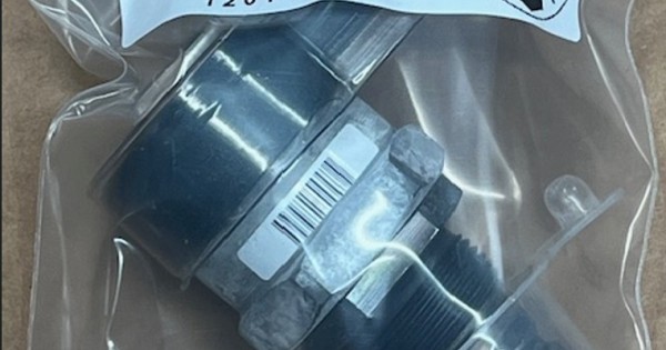 12611872 - GM Genuine Parts Fuel Injection Fuel Rail Pressure Relief Valve